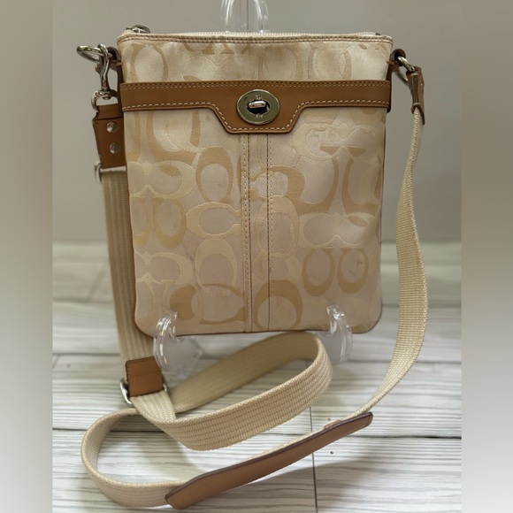 Coach | Bags | Coach Hampton Crossbody Swingpack | Poshmark